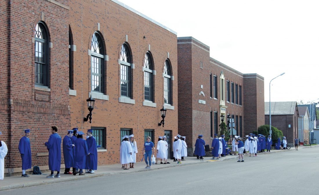 Celebrating IHS seniors: Graduates, families participate in Friday ...